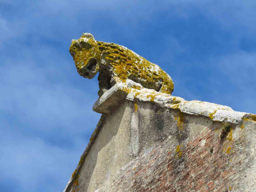 La bête de l'église d'Angles ©Office de Tourisme Destination Vendée ...